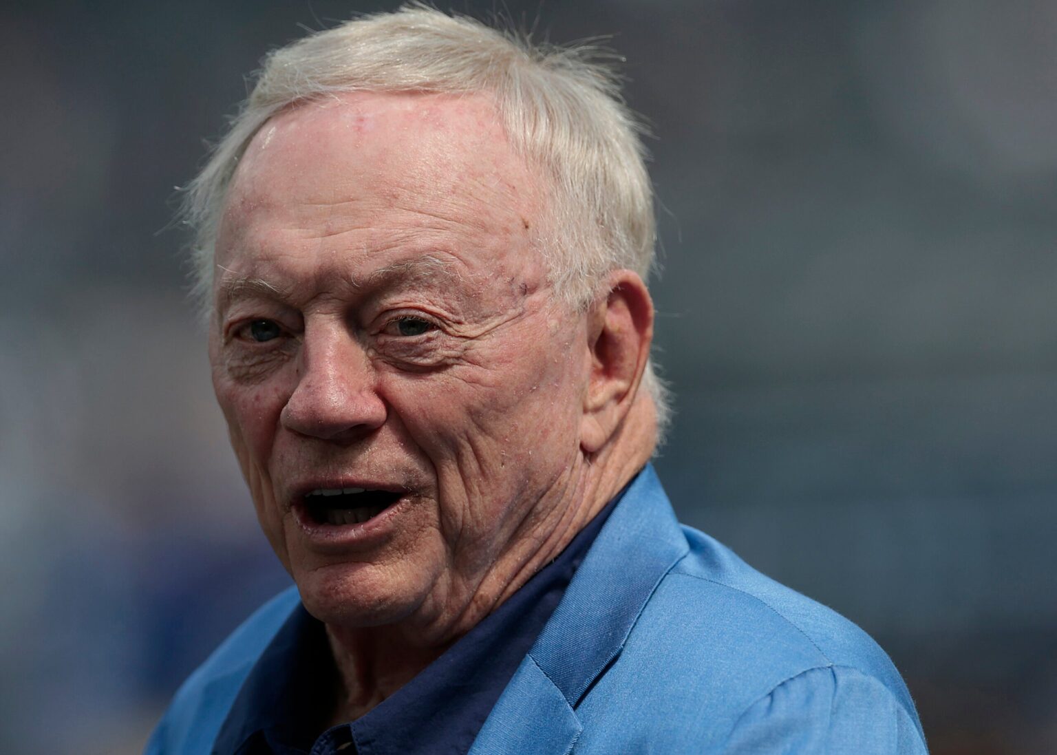 Jerry Jones Admits Why He Never Hired A General Manager - Small Articles