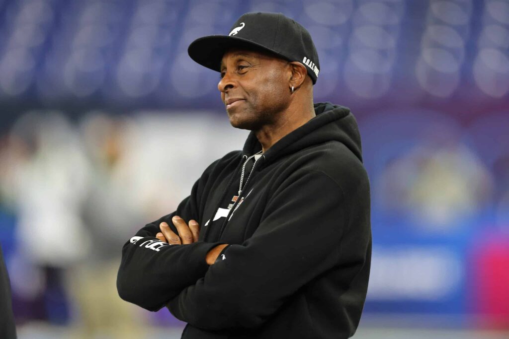 Jerry Rice Offers Candid Advice For Young NFL WRs - Small Articles